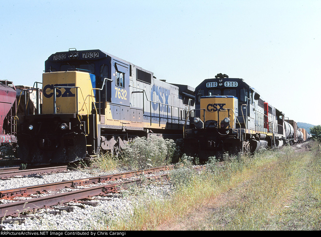 CSXT 7632 & 8380